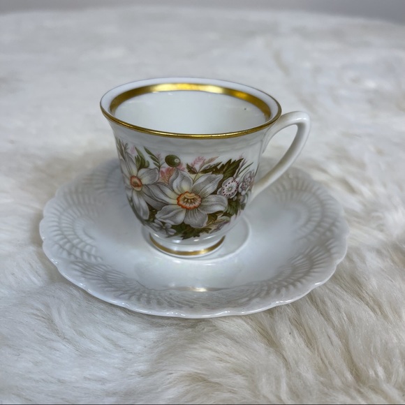 Dining | Vintage Vogue Fine China Tea Cup And Saucer | Poshmark